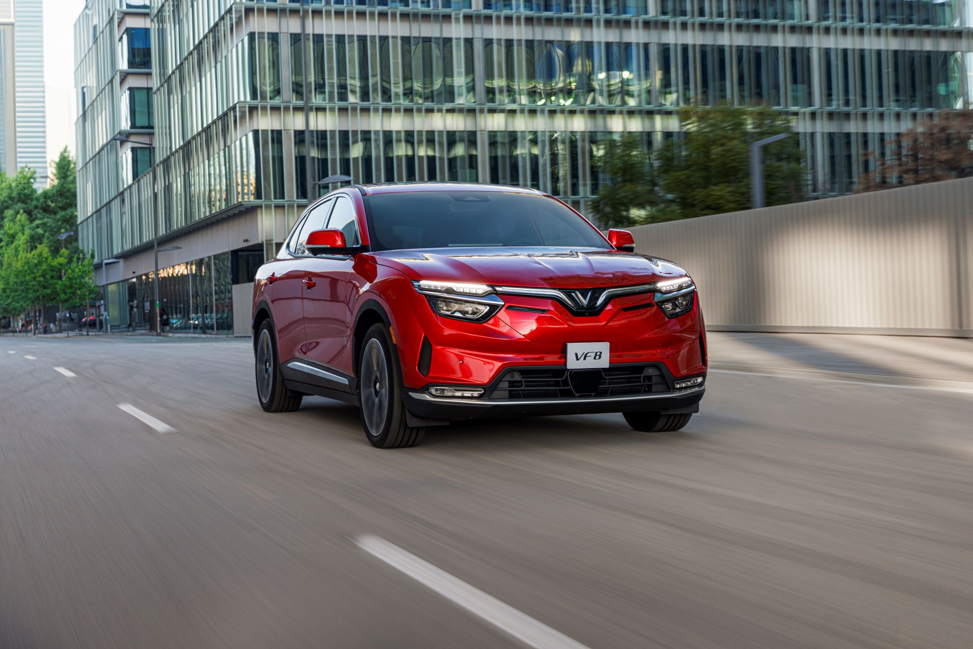 VinFast VF 8 Delivers Outstanding Performance to Conquer Every Road in ...
